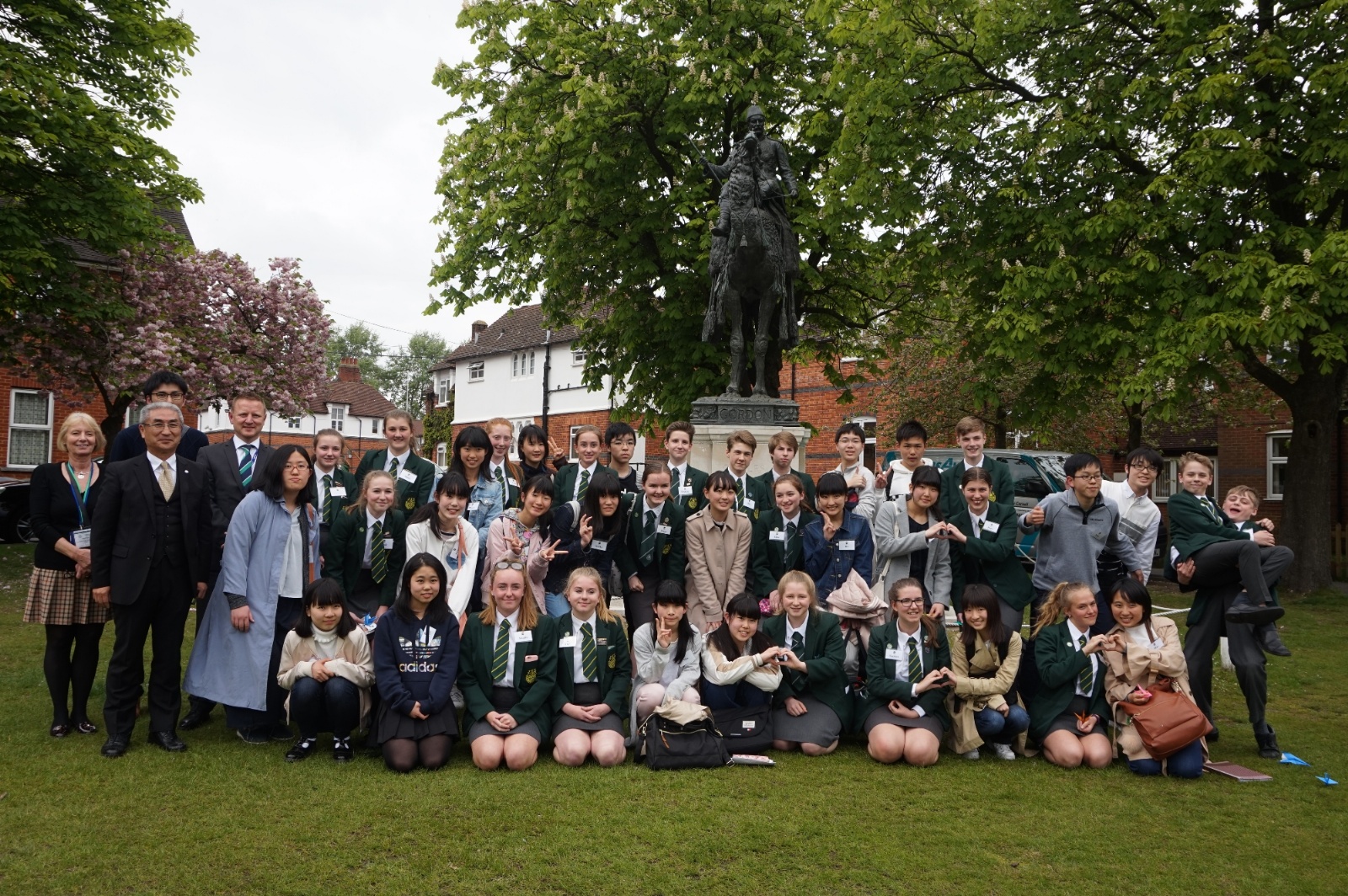 Gordon's School - Japenese Visitors