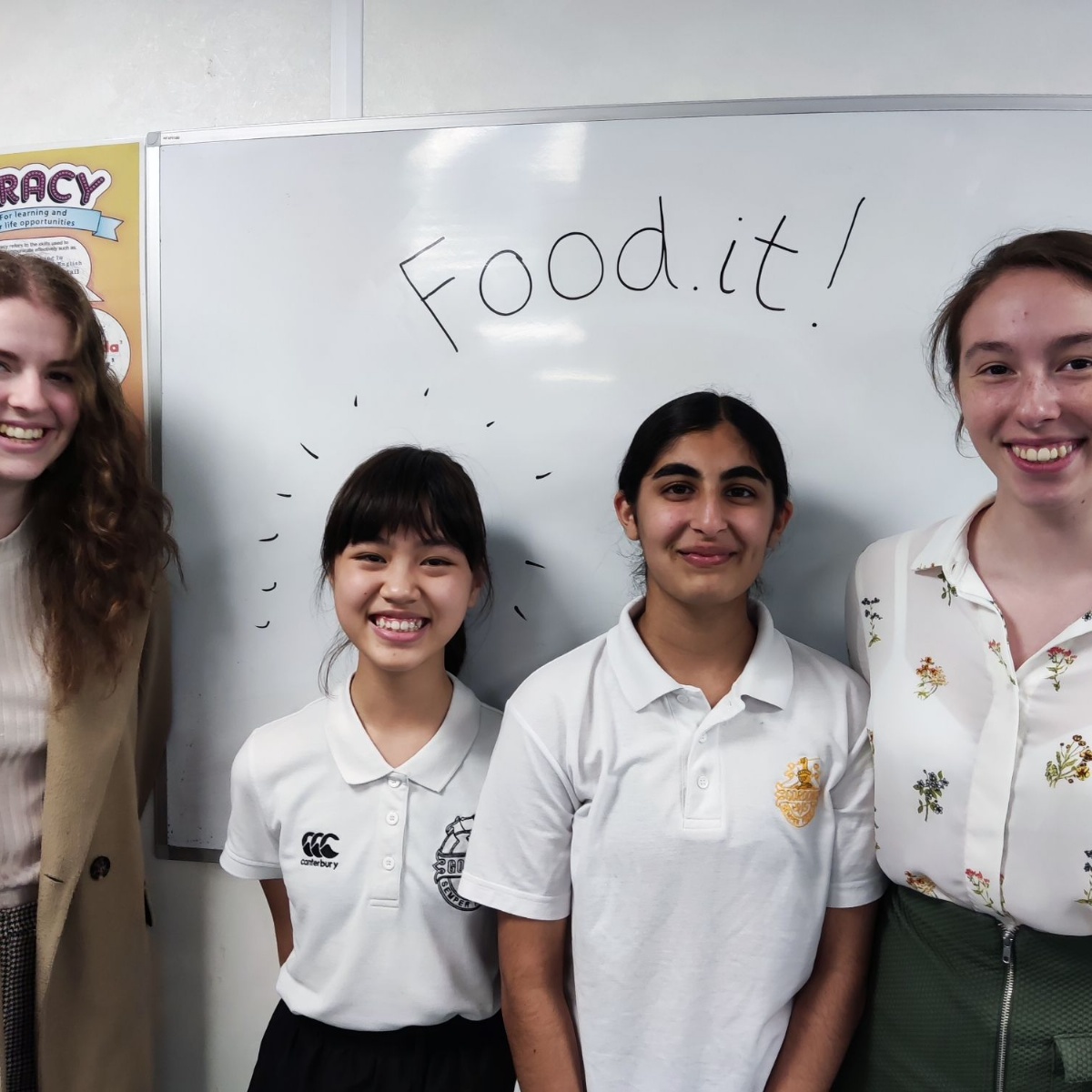 Gordon's School - vote now!