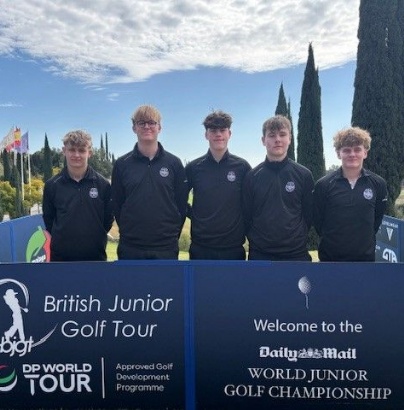 Gordon's School - striking gold on the greens